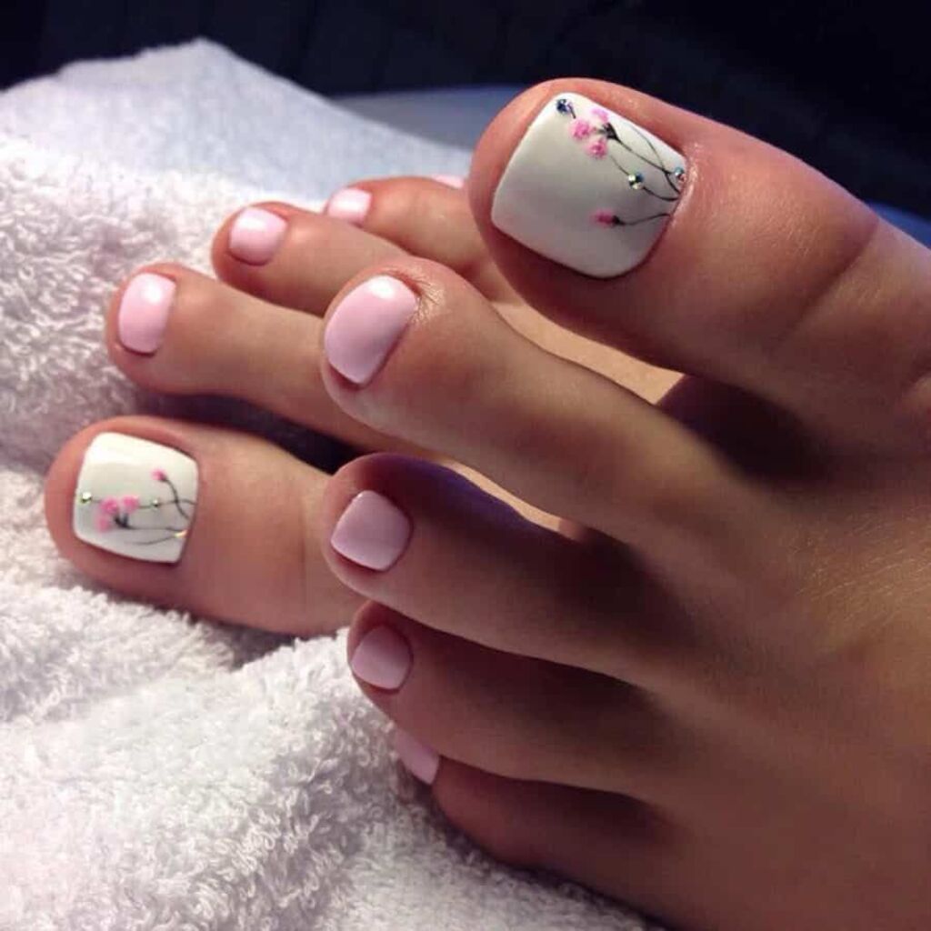 30+ Toe Nail Designs: Adorable Nail Art Ideas for Beginners | Fashionterest 30+ Toe Nail Designs: Adorable Nail Art Ideas for Beginners | Fashionterest